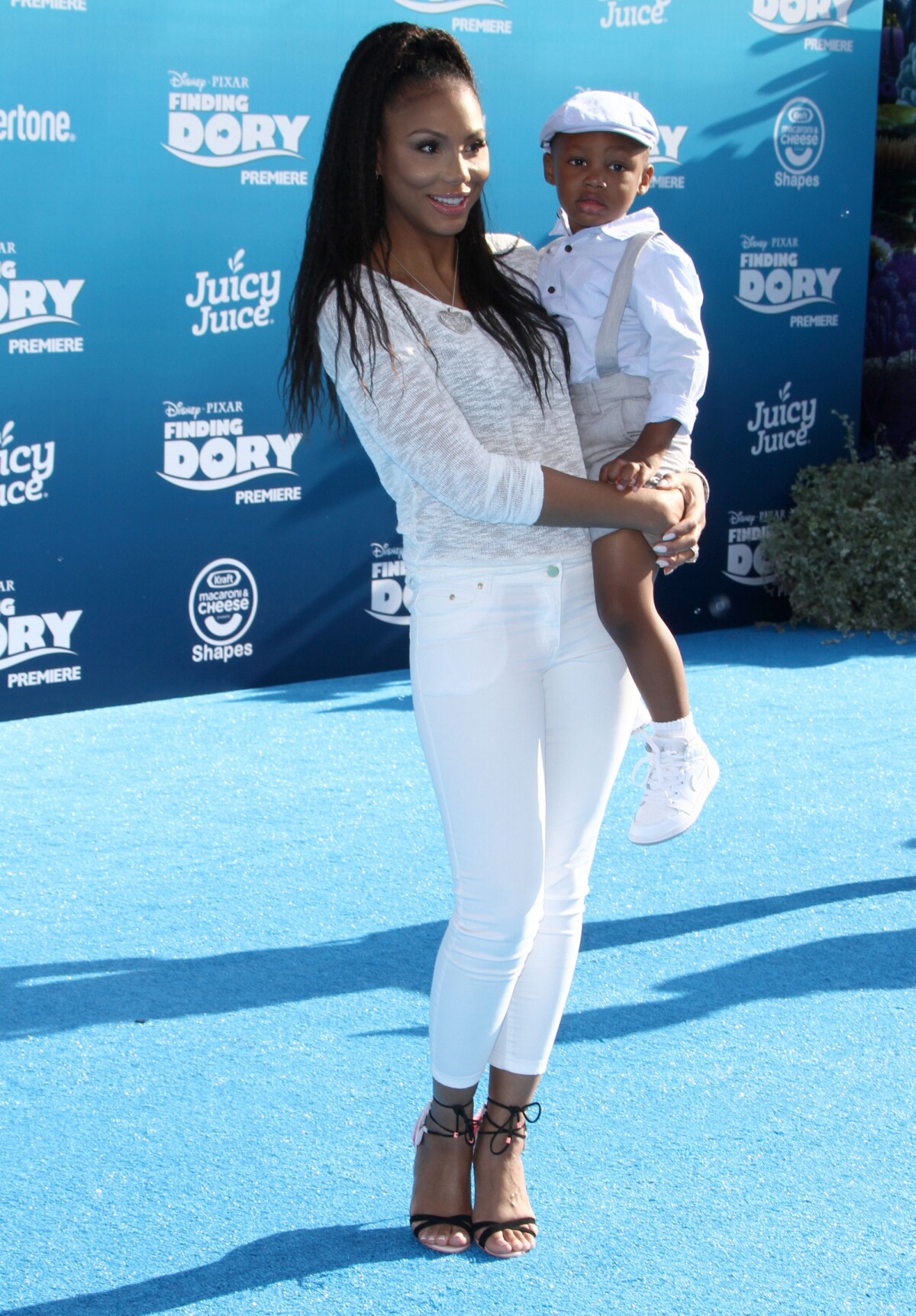 Photo : Tamar Braxton et son fils Logan Herbert à la première de ...