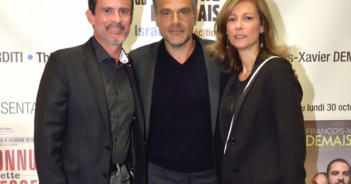 Exclusif - Manuel Valls et sa femme Anne Gravoin et le fondateur du ...
