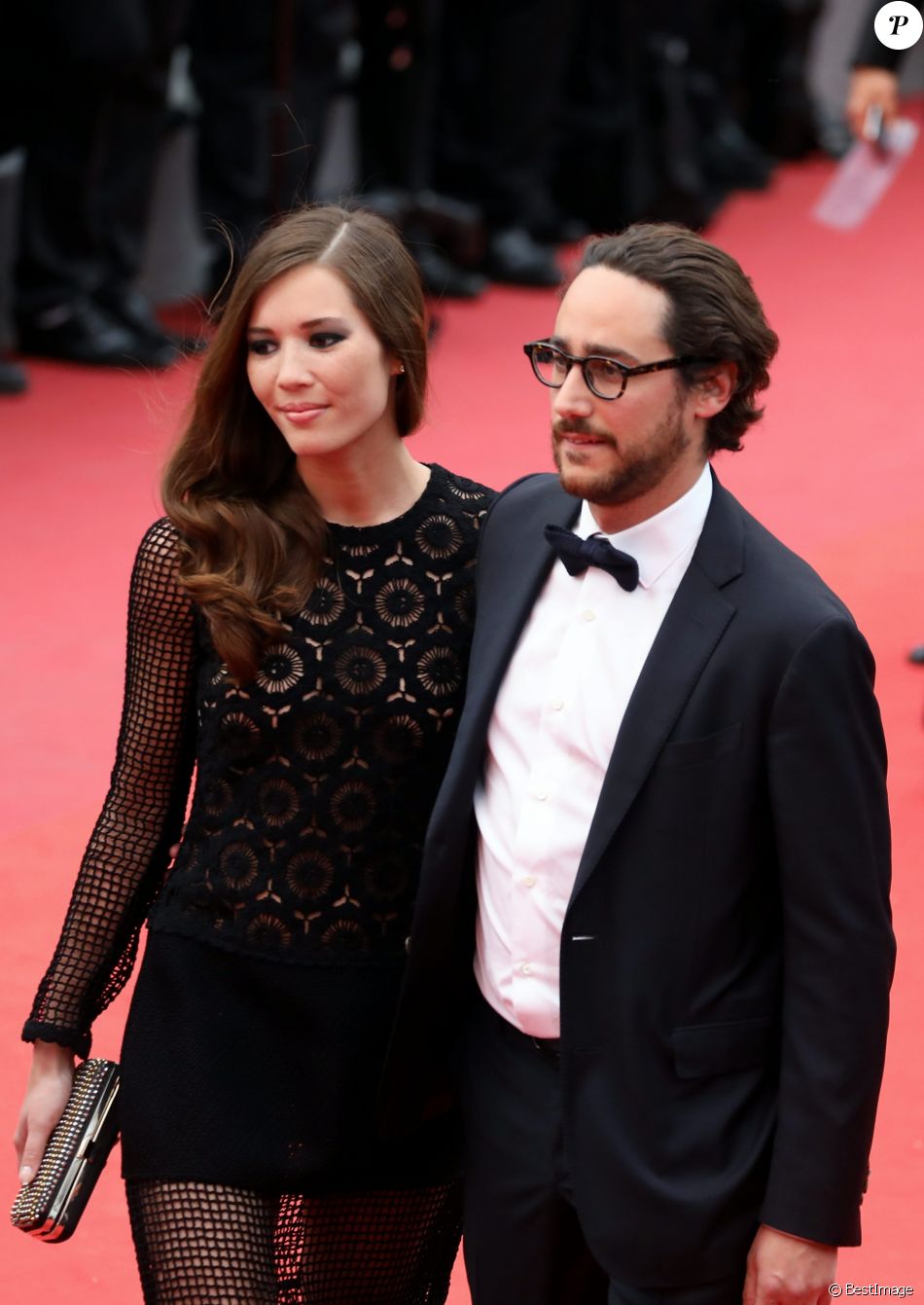 Thomas Hollande et sa compagne Emilie Broussouloux - Montée des marches ...