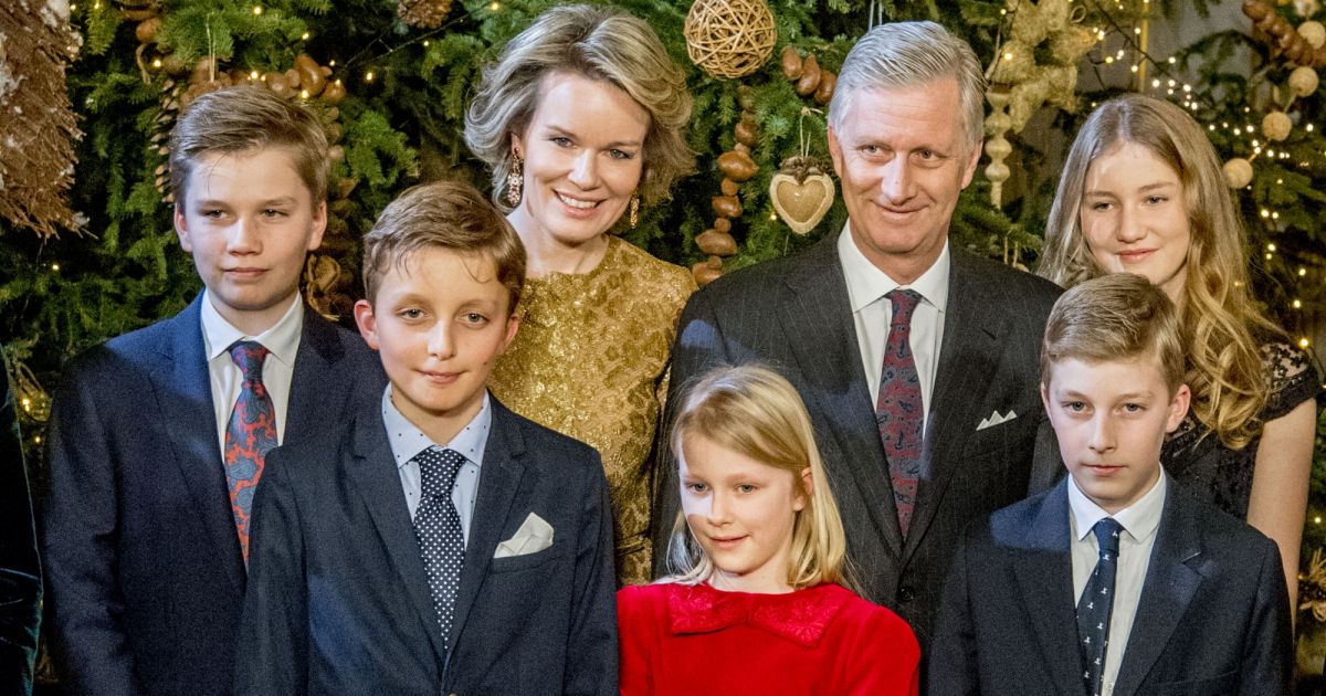 Le prince Gabriel, le prince Aymeric, la reine Mathilde, la princesse ...