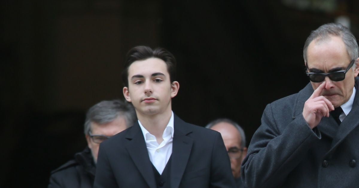 Thomas Chabrol - Sorties des obsèques de Stéphane Audran en l'église ...