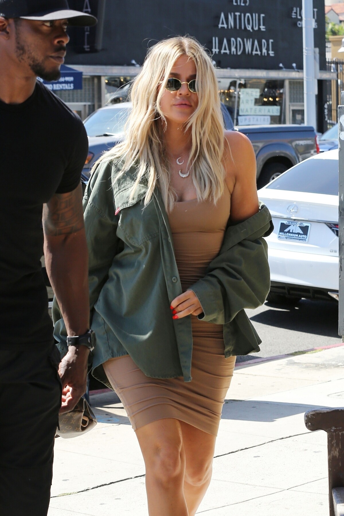 Photo : Los Angeles, CA - The OG Kardashian Krew & Kourtney, Kim and ... Photo : Los Angeles, CA - The OG Kardashian Krew & Kourtney, Kim and ...