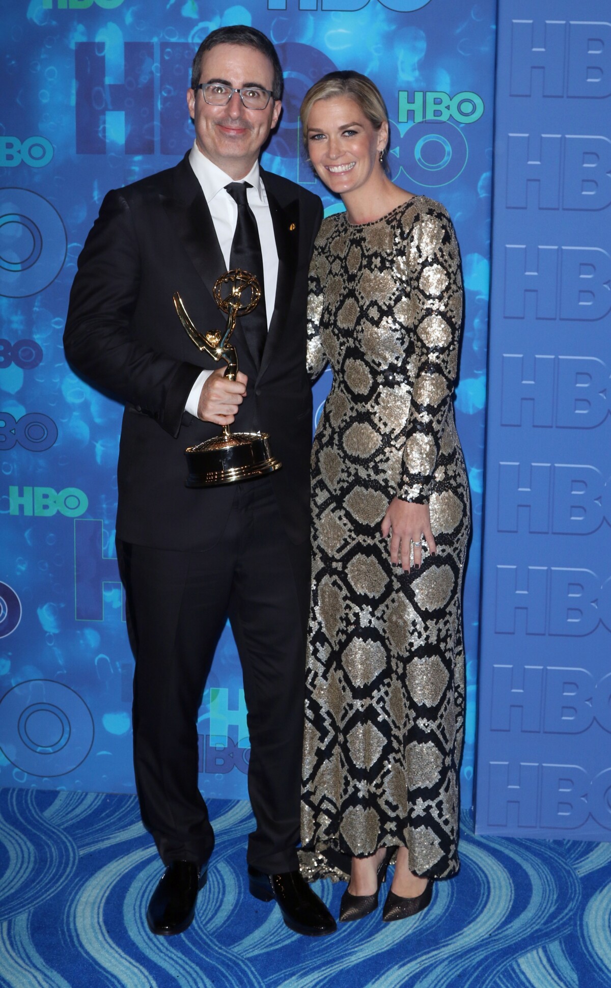 Photo : John Oliver et sa femme Kate Norley à la soirée HBO Post Emmy ...