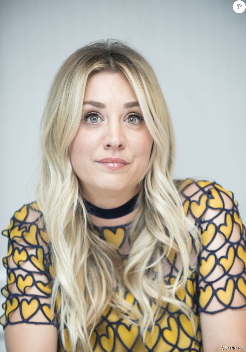 Kaley Cuoco à la conférence de presse pour The Big Bang Theory au ...
