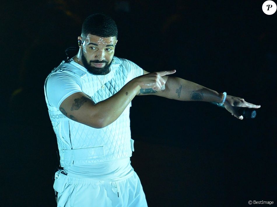 Drake en concert à l'American Airlines Arena à Miami le 13 novembre ...