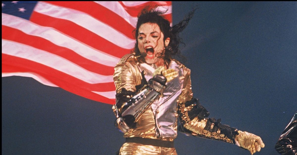 Michael Jackson en concert le 16 juillet 1997. - Purepeople