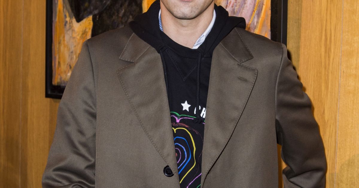 Julien Landais lors du vernissage d'Amanda Lear à la Galerie du Passage ...