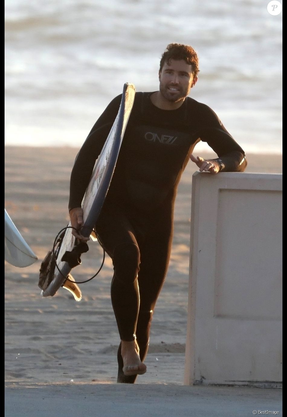 Brody Jenner surf à Malibu à l'occasion du tournage de The Hills le 5 ...