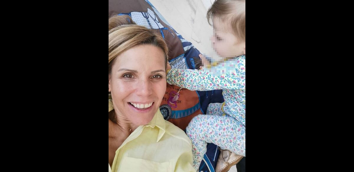 Photo : Laura Tenoudji pose avec sa fille Bianca. Instagram, le 31 mai ...