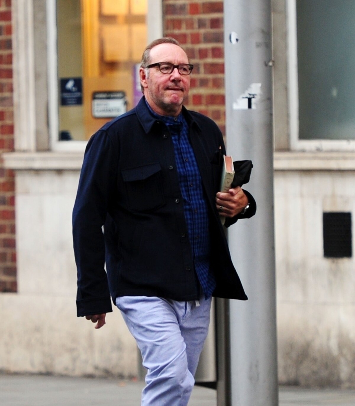 Photo : Exclusif - L'acteur américain Kevin Spacey quitte le restaurant ...