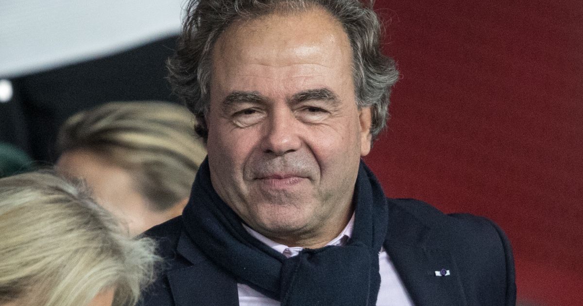 Luc Chatel dans les tribunes lors du match UEFA Ligue des Champions ...