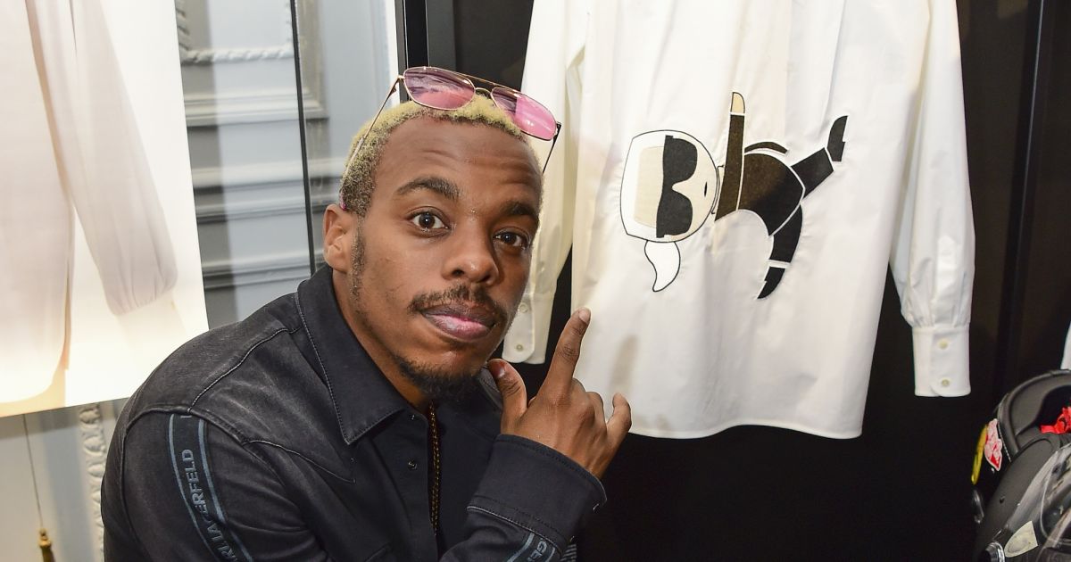 Lil Buck assiste au vernissage de l'exposition A Tribute to Karl ...