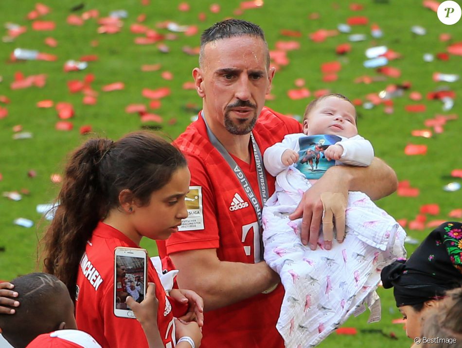 Franck Ribery et sa fille Keltoum - Franck Ribéry célèbre le titre de ...