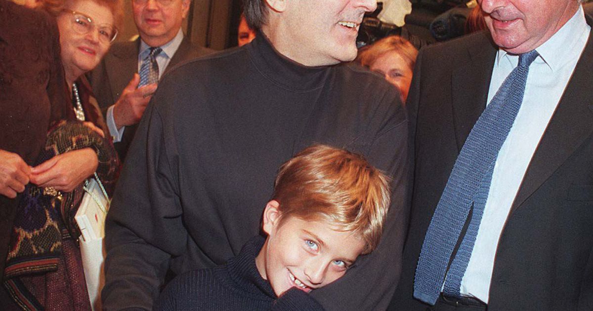 Emanuel Ungaro et sa fille Cosima à Paris, en 1997. - Purepeople