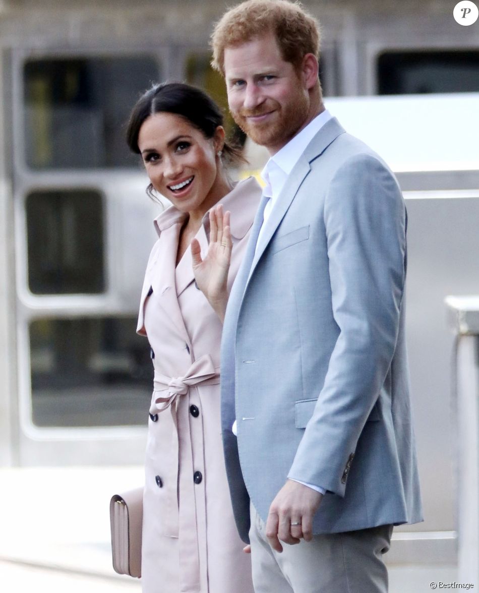 Le prince Harry, duc de Sussex et sa femme Meghan Markle, duchesse de ...