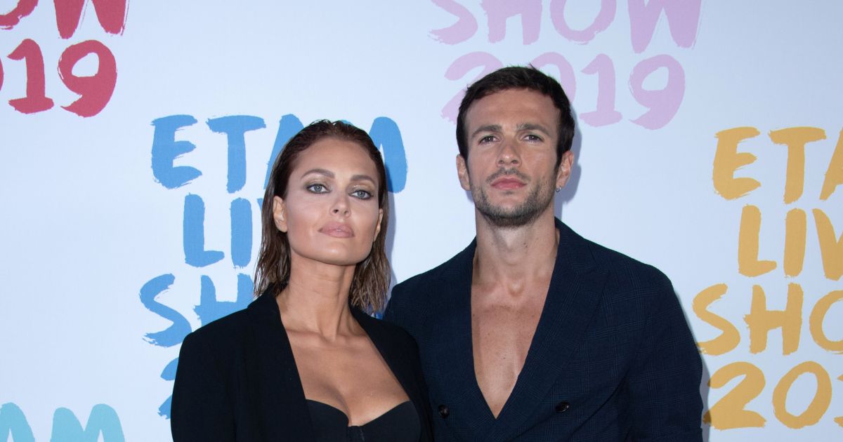 Caroline Receveur Et Son Compagnon Hugo Philip Photocall Etam Live