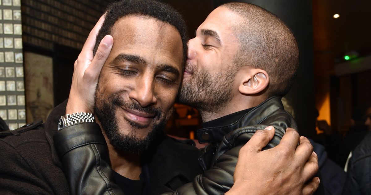 Stomy Bugsy en famille pour la générale de sa pièce, face à Passi et ...