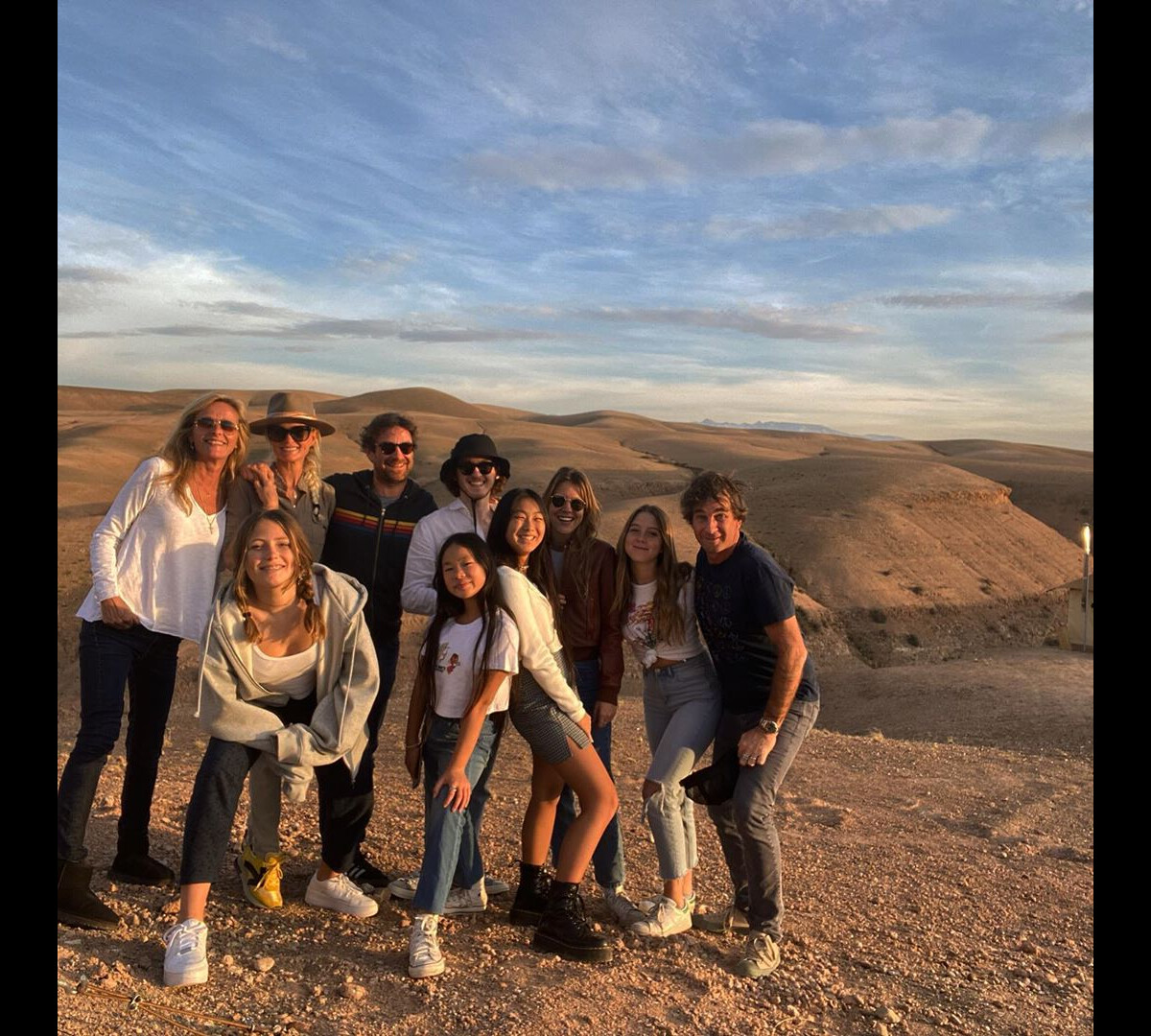 Photo : Laeticia Hallyday en vacances au Maroc avec ses filles Jade et ...