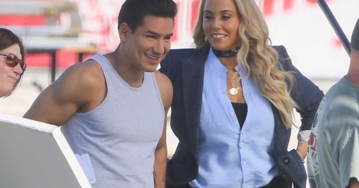Exclusif - Mario Lopez et Elizabeth Berkley de retour dans la série ...