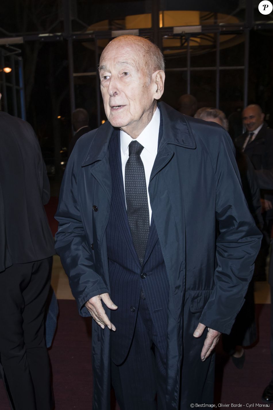 Exclusif - Valéry Giscard d'Estaing - People au spectacle Peau d'âne ...