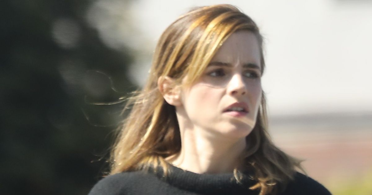 Exclusif - Emma Watson à la sortie d'un centre de soins ambulatoires ...