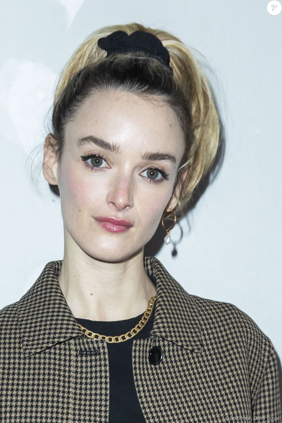 Charlotte Le Bon - Vernissage de l'artiste David Shrigley x La Maison ...