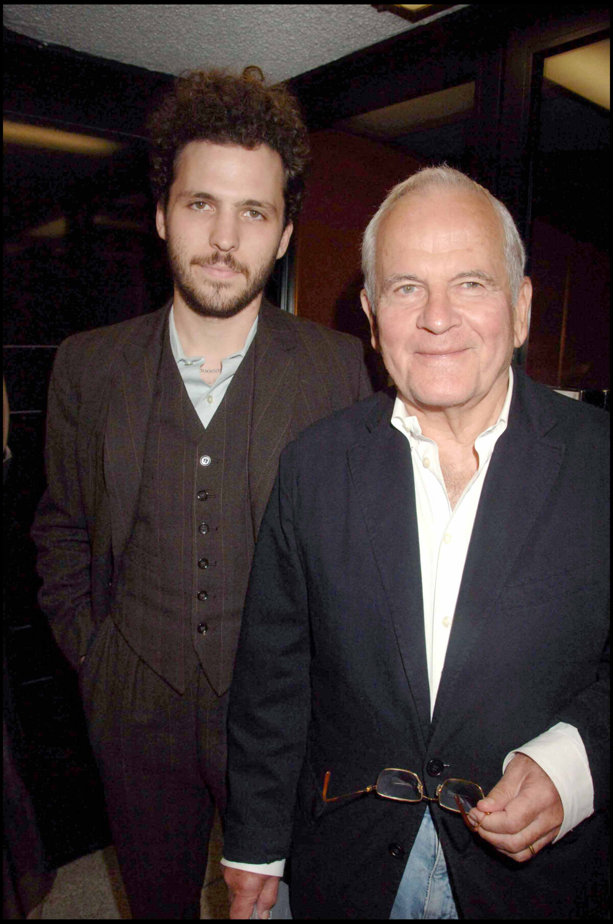 Photo : Sir Ian Holm et son fils Harry - Première du film "The Queen" à ...