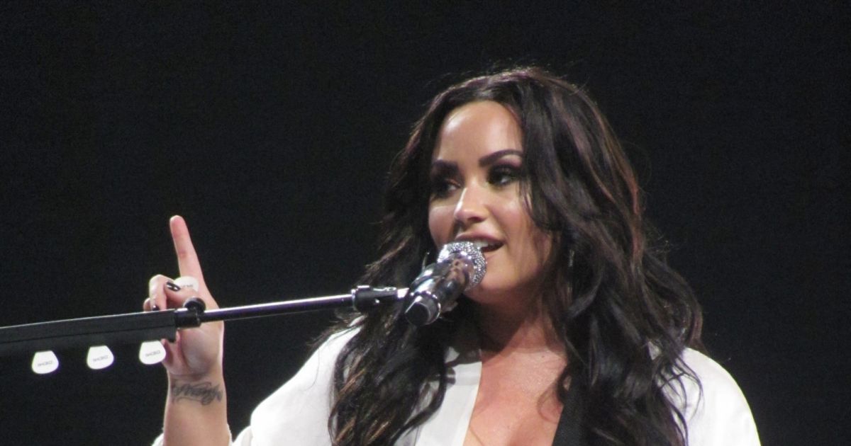 Demi Lovato en concert à l'O2 Arena à Londres. Le 25 juin 2018 - Purepeople