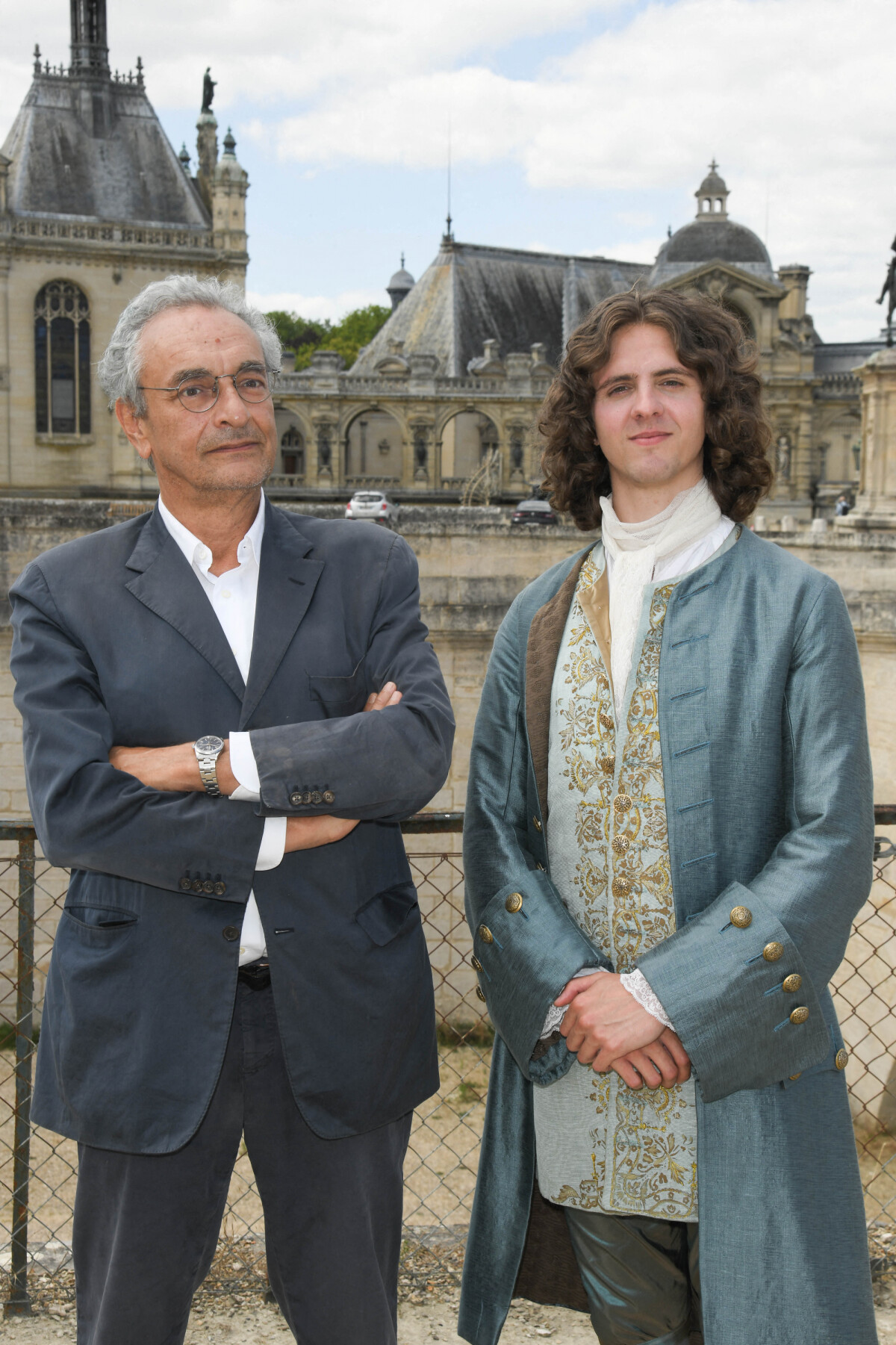 Photo : Georges-Marc Benamou et Thomas Solivéres - Tournage de la série ...