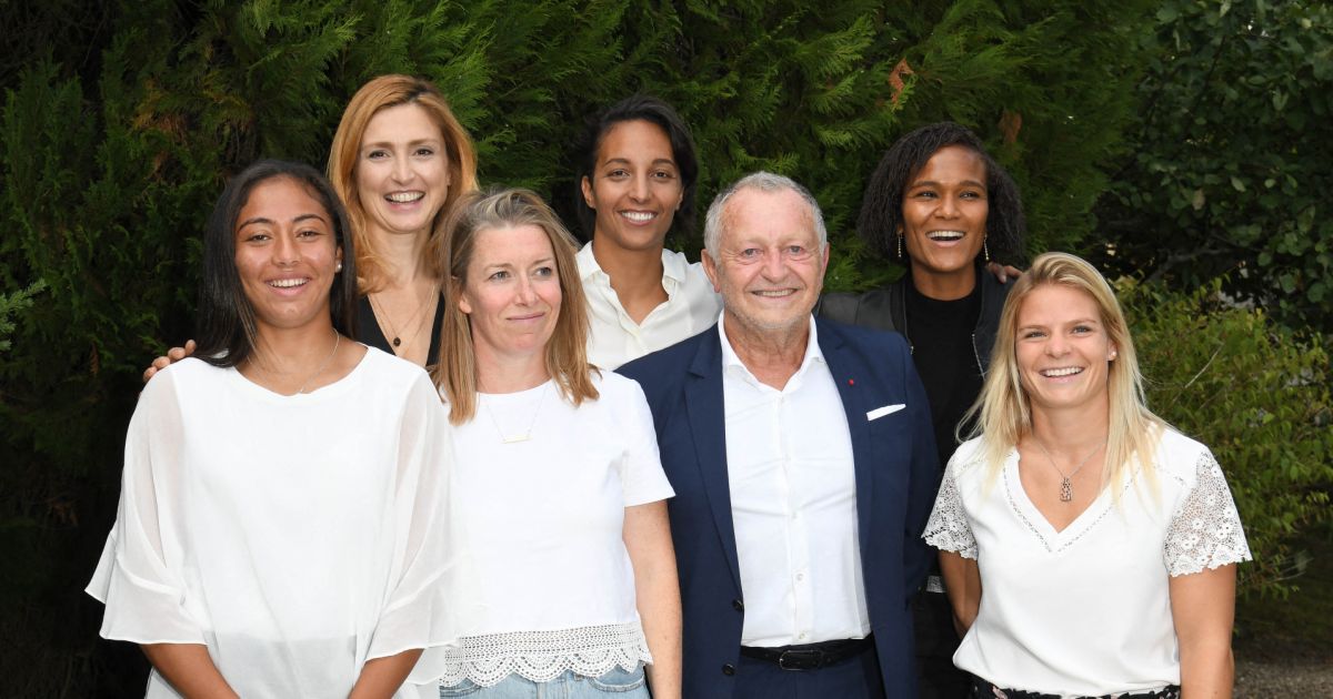 Selma Bacha, Julie Gayet, Stéphanie Gillard, Sarah Bouhaddi, Jean ...