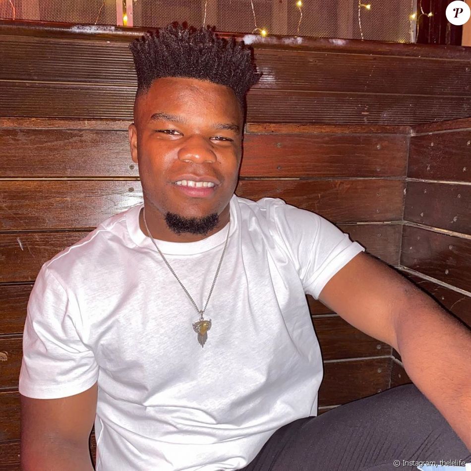 Levi Davis a partagé cette photo de lui à Londres, sur Instagram en ...