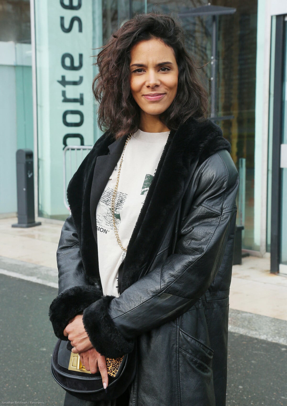 Photo : Exclusif - Shy'm arrive dans les studios de Radio France à ...