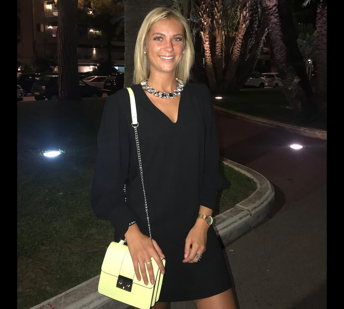 Photo : Charlotte Bobb à Cannes, le 23 août 2018 - Purepeople