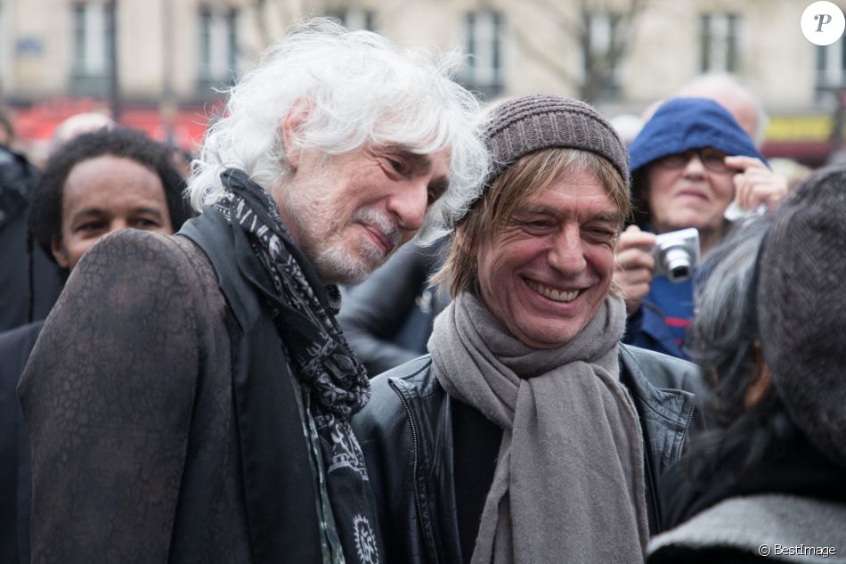 Louis Bertignac, Jean-Louis Aubert, Kuelan Nguyen à la sortie de l ...