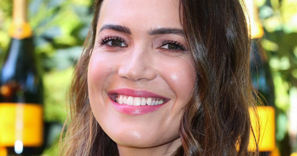 Mandy Moore enceinte : à l'honneur pour "This Is Us", elle affiche son ...