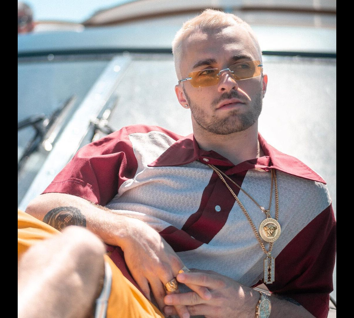 Photo : Squeezie a sorti son tout premier album. Un succès qui sera ...