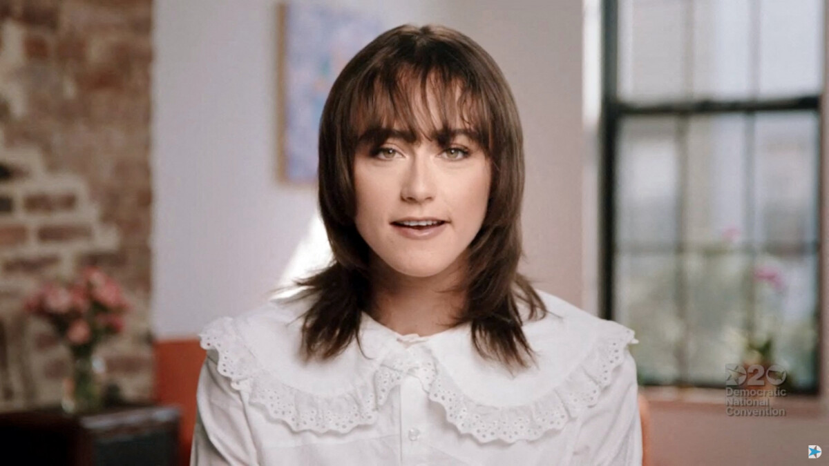 Photo : Ella Emhoff le 19 août 2020 lors d'un spot publicitaire pour la ...