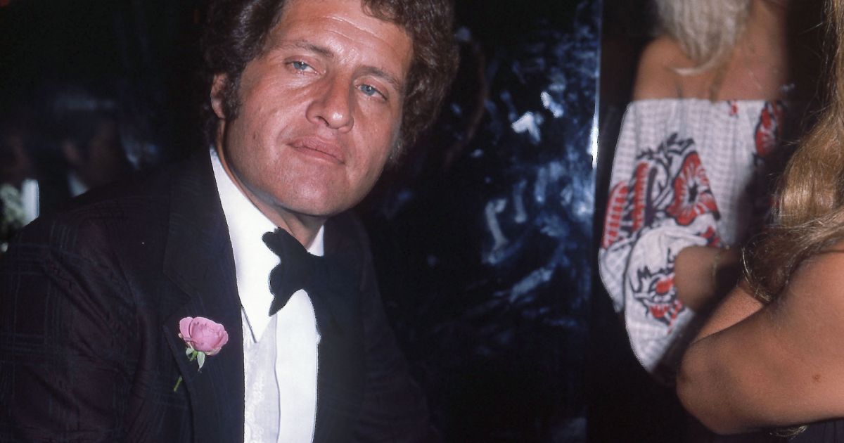 Archives - Joe Dassin lors du concert de Sylvie Vartan au Palais des ...