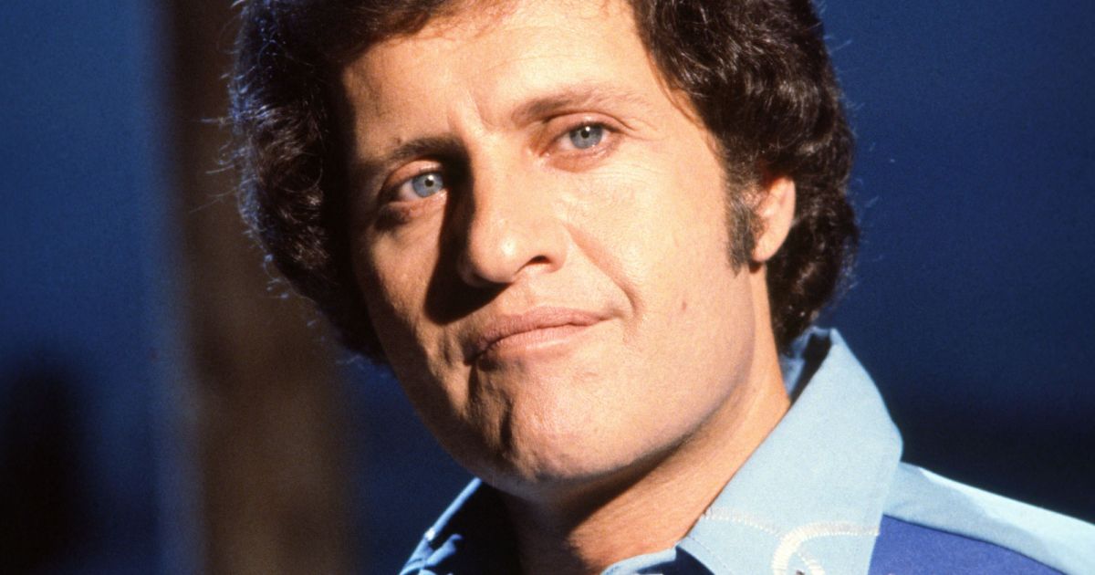 Joe Dassin : Son fils Jonathan perpétue une curieuse tradition ...