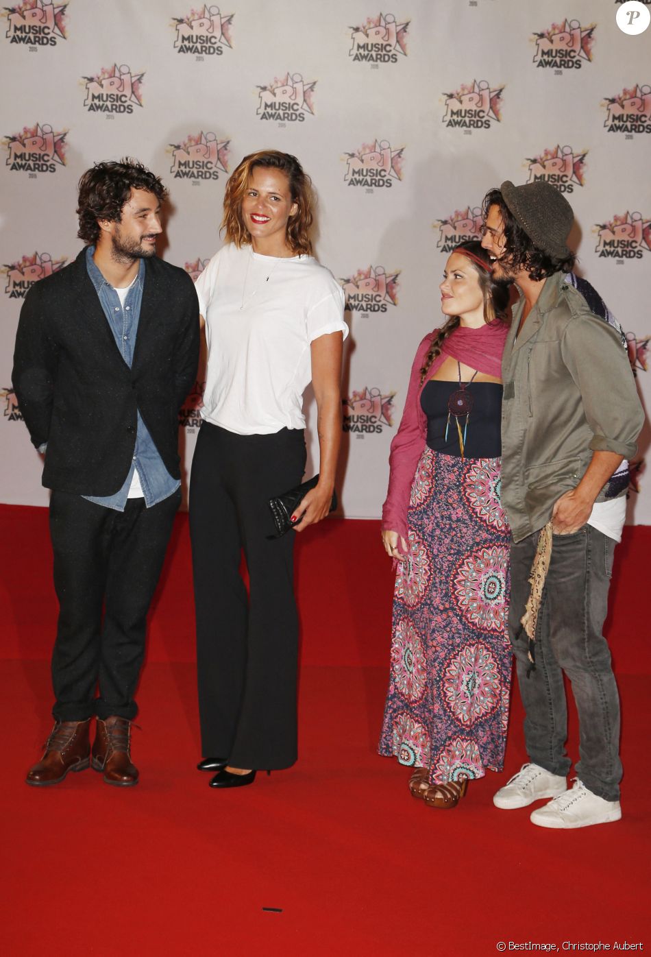 Jérémy Frérot et Flo Delavega (Fréro Delavega) avec leurs compagnes ...