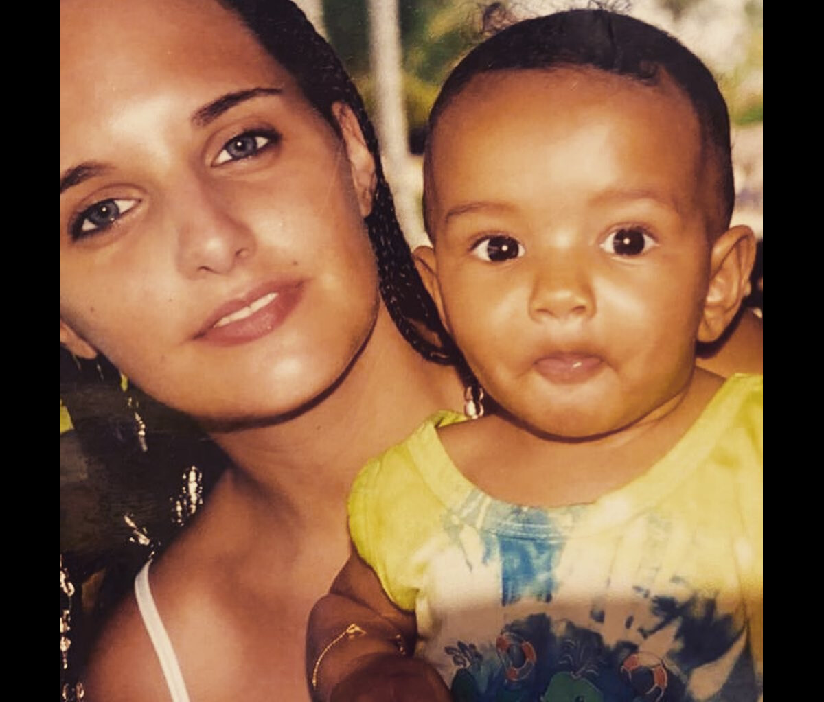 Photo : Hélène Sy partage de nombreuses photos de sa fille Selly sur ...