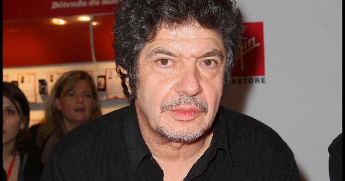 Lionnel Astier - L'equipe de la série Kaamelott en dédicace au Virgin ...