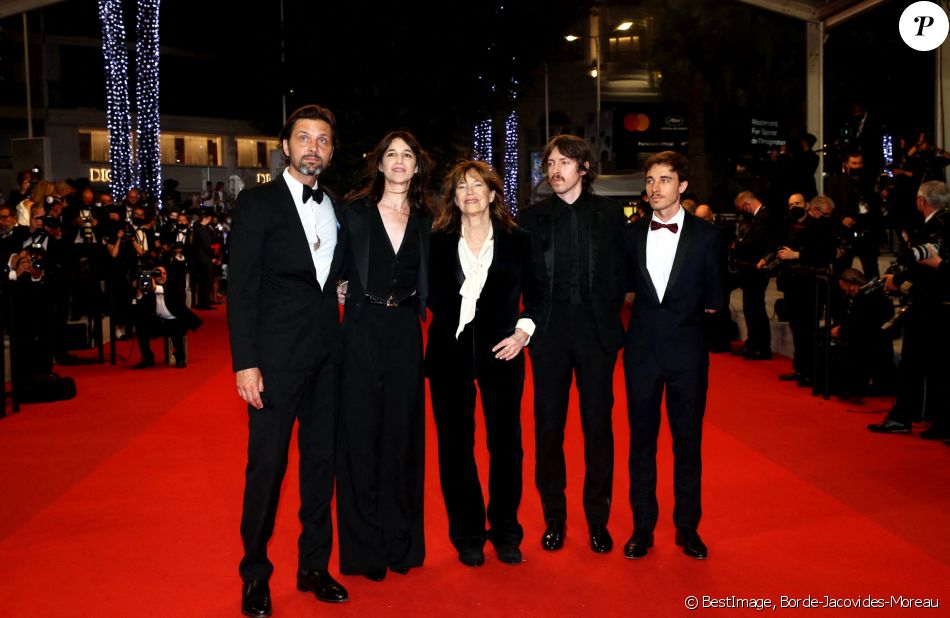 Romain Rousseau, Charlotte Gainsbourg et sa mère Jane Birkin, Maxime ...