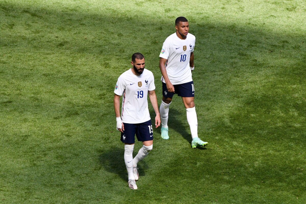 Photo : Kylian Mbappé et Karim Benzema lors du match de l'UEFA Euro ...