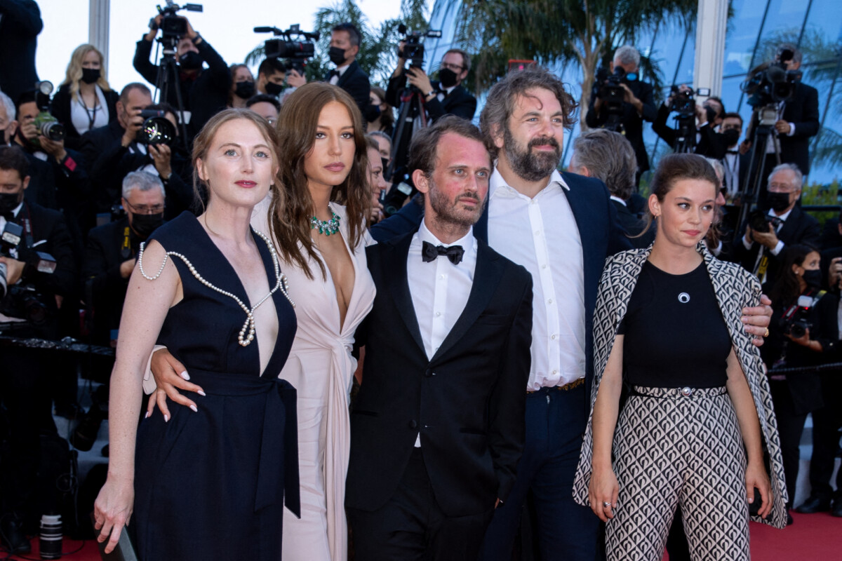 Photo : Guest, Adèle Exarchopoulos, Emmanuel Marre, Alexandre Perrier ...
