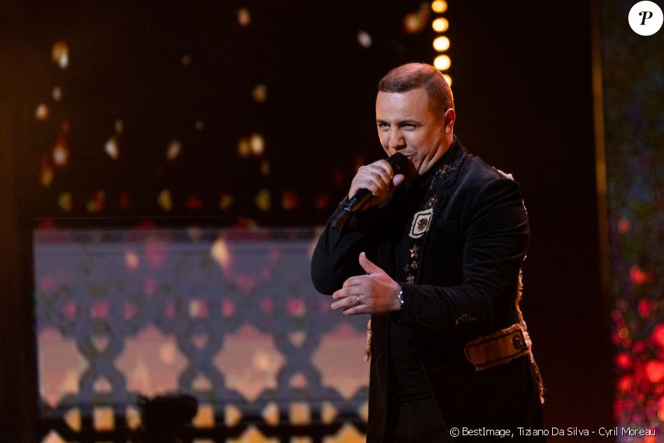 Faudel a bien changé : Que devient le chanteur qui a aujourd'hui 43 ans ...