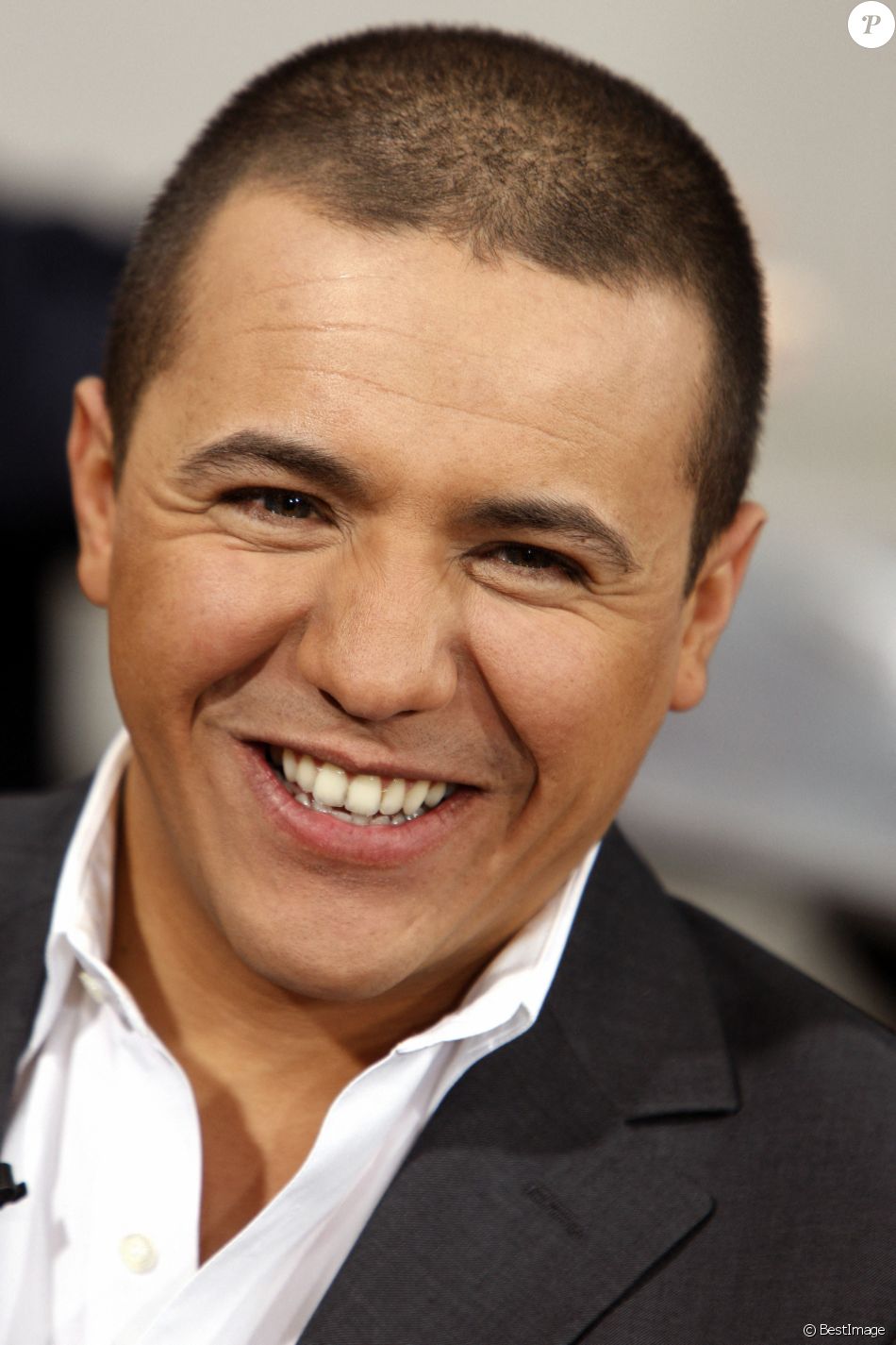 Faudel a bien changé : Que devient le chanteur qui a aujourd'hui 43 ans ...