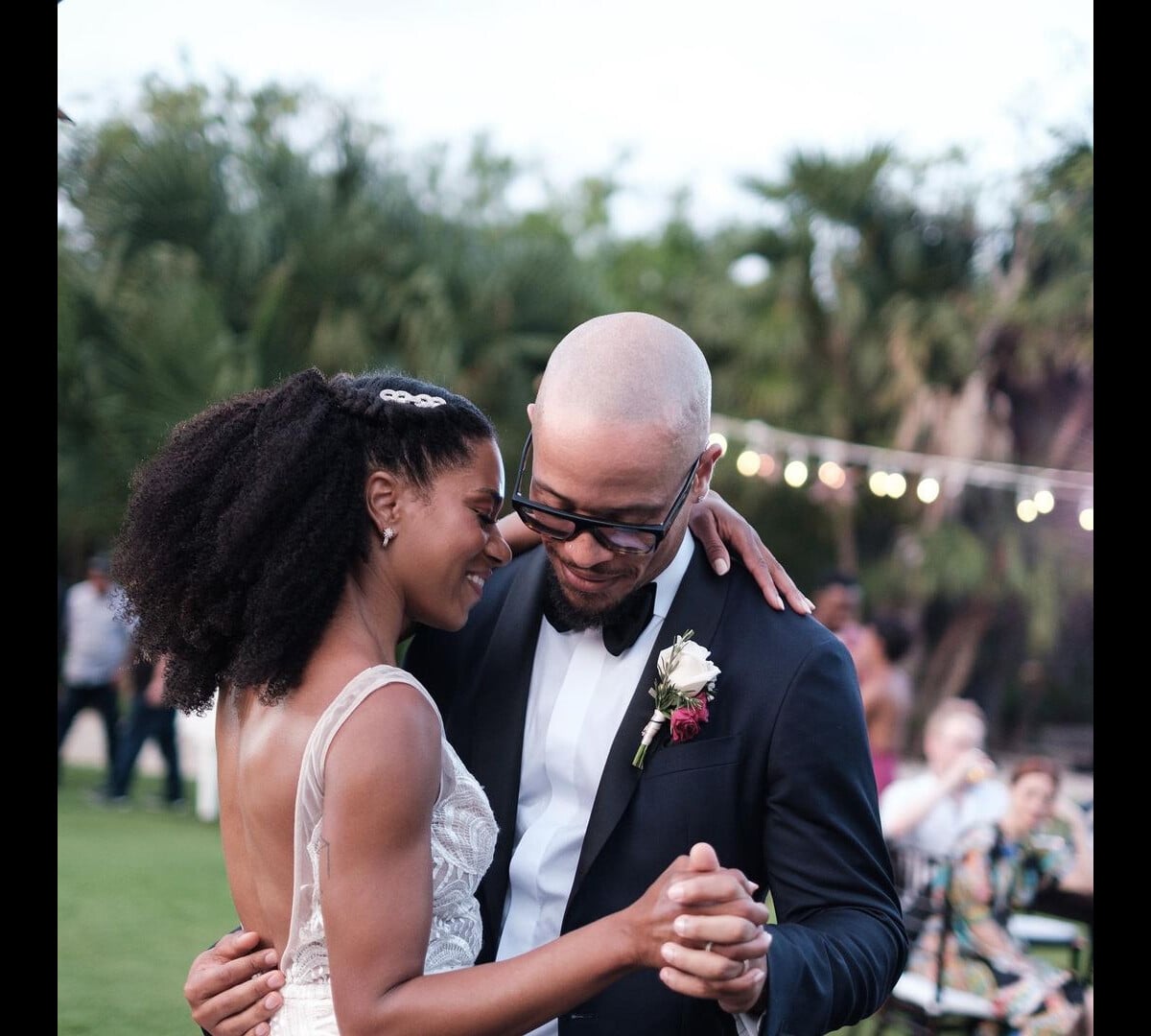 Photo : Kelly McCreary et son mari Pete Chatmon le jour de leur mariage ...