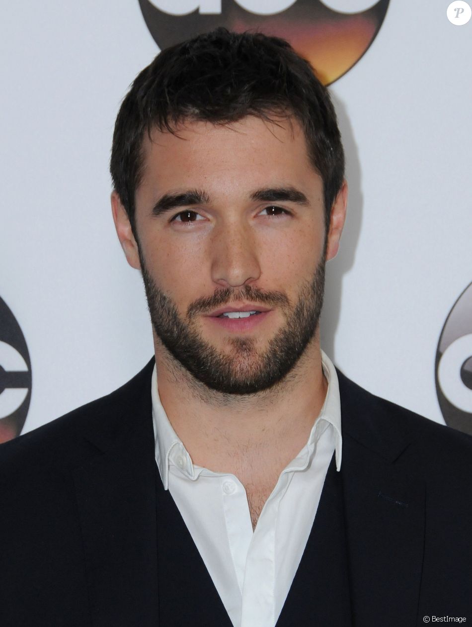 Emily VanCamp (The Resident) est maman : un bébé surprise avec son mari ...