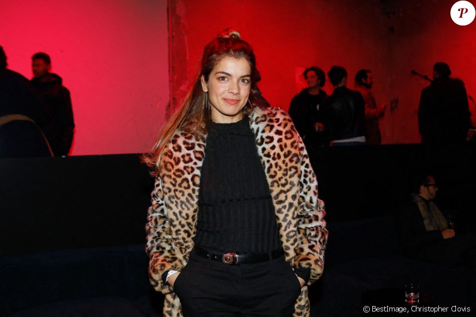 Exclusif - Anaïs Parello (Ici tout commence) assiste à la soirée dans ...